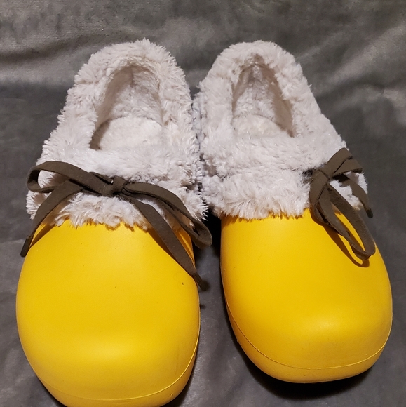 CROCS | Shoes | Crocs Sz 8 | Poshmark